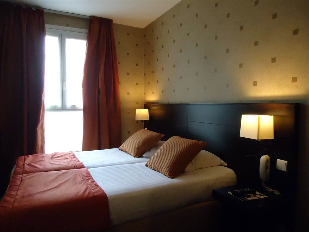 Hotel de l'Exposition - Tour Eiffel 3☆ | Paris, France | TradeFairTrips